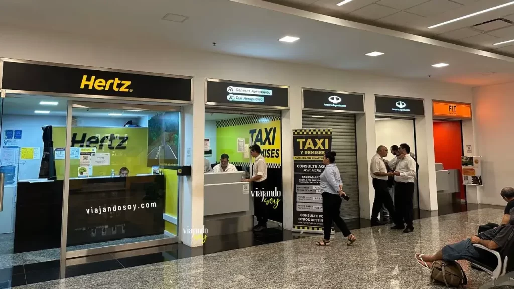 Cómo ir de Puerto Iguazú a Foz de Iguazú en 2024 [Aeropuerto · Centro] + Precios